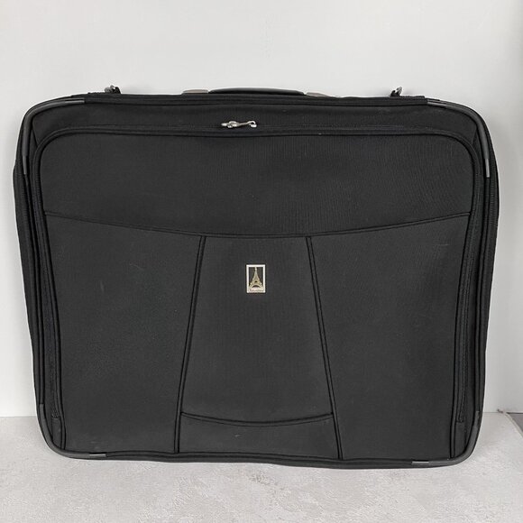 Travelpro | Bags | Travelpro Crew 6 Softside Lightweight Bifold Carryon ...